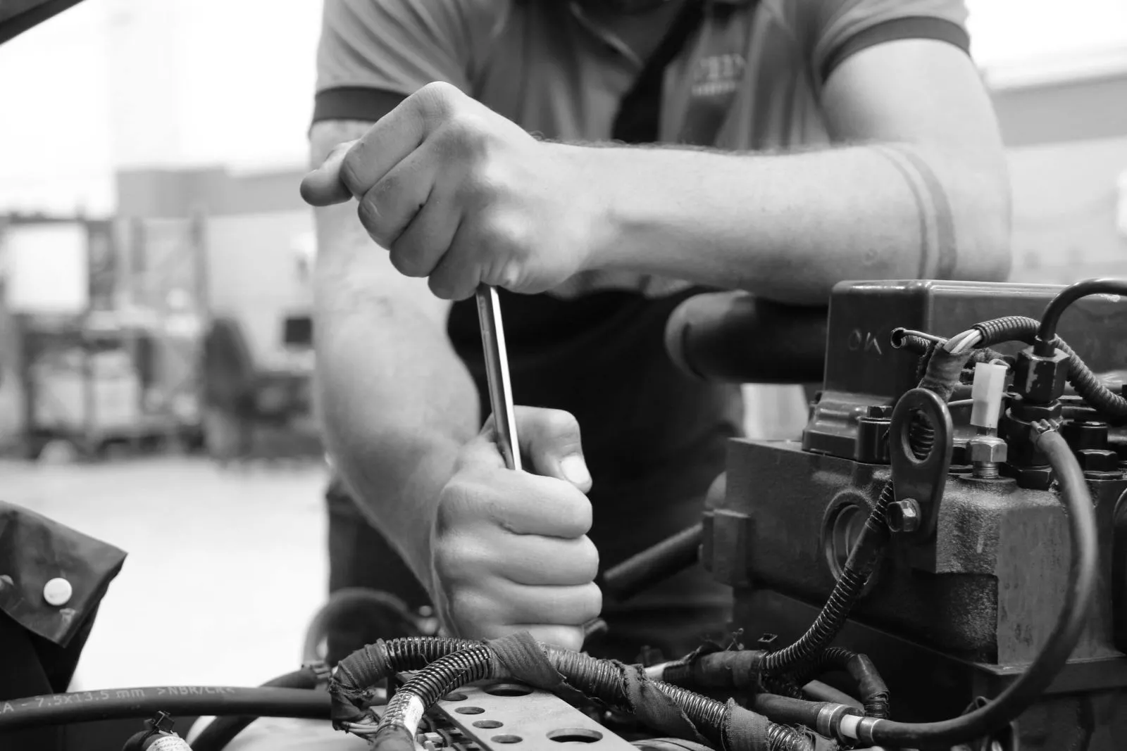 Electromecánico/a - Opein | Alquiler de máquinas y herramientas
